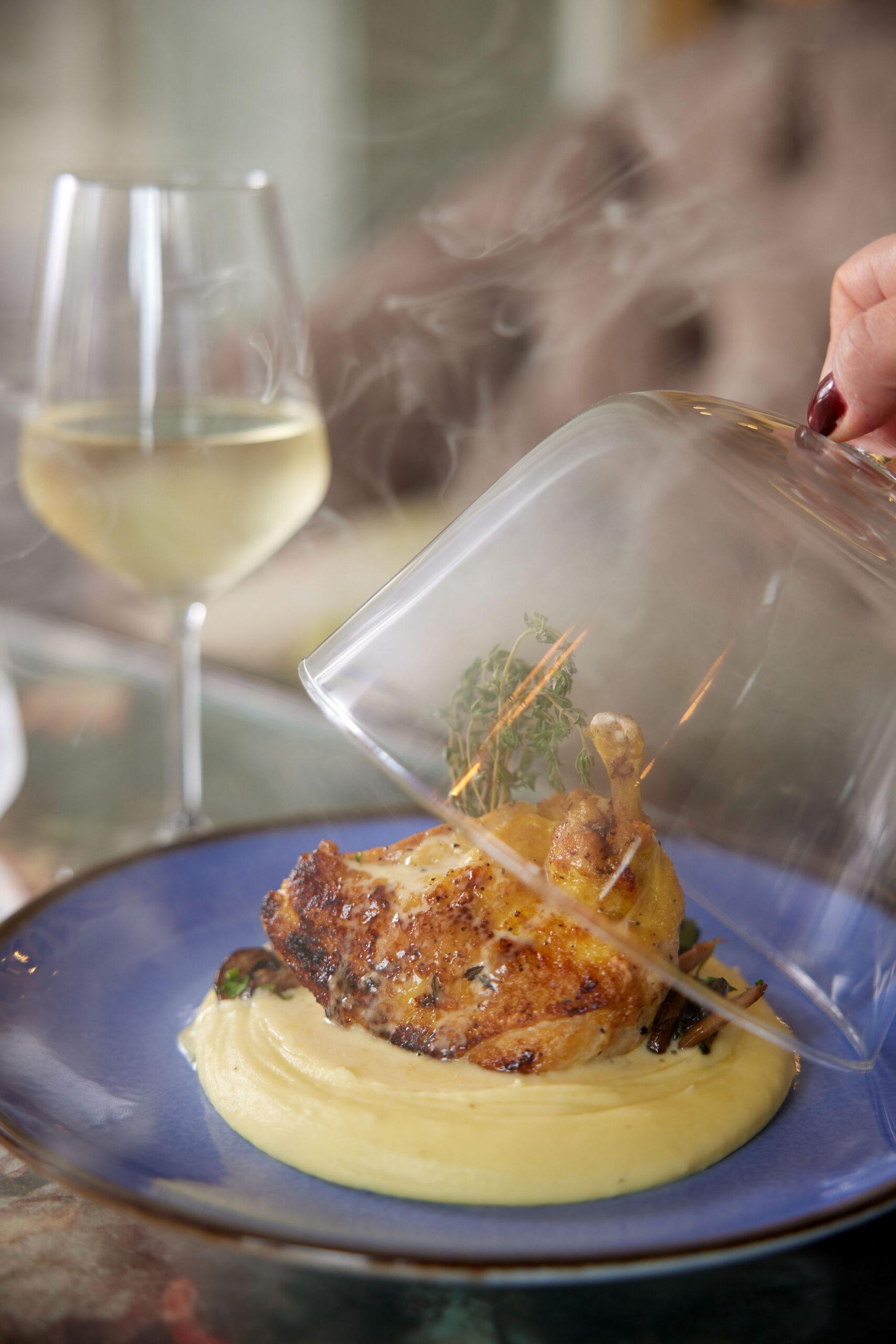 Platform 7 Bar and Restaurant - Charing Cross