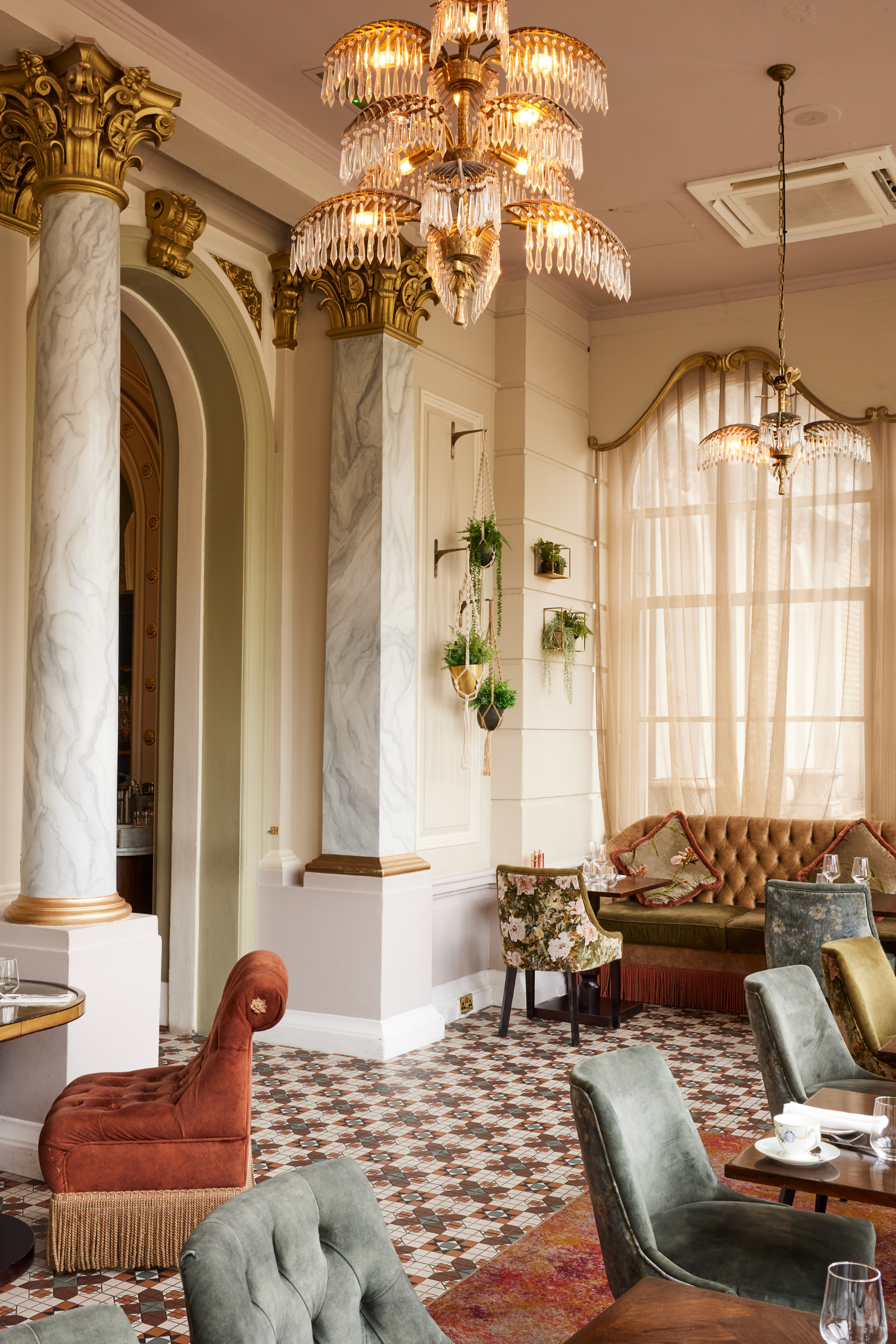 Platform 7 Bar and Restaurant - Charing Cross