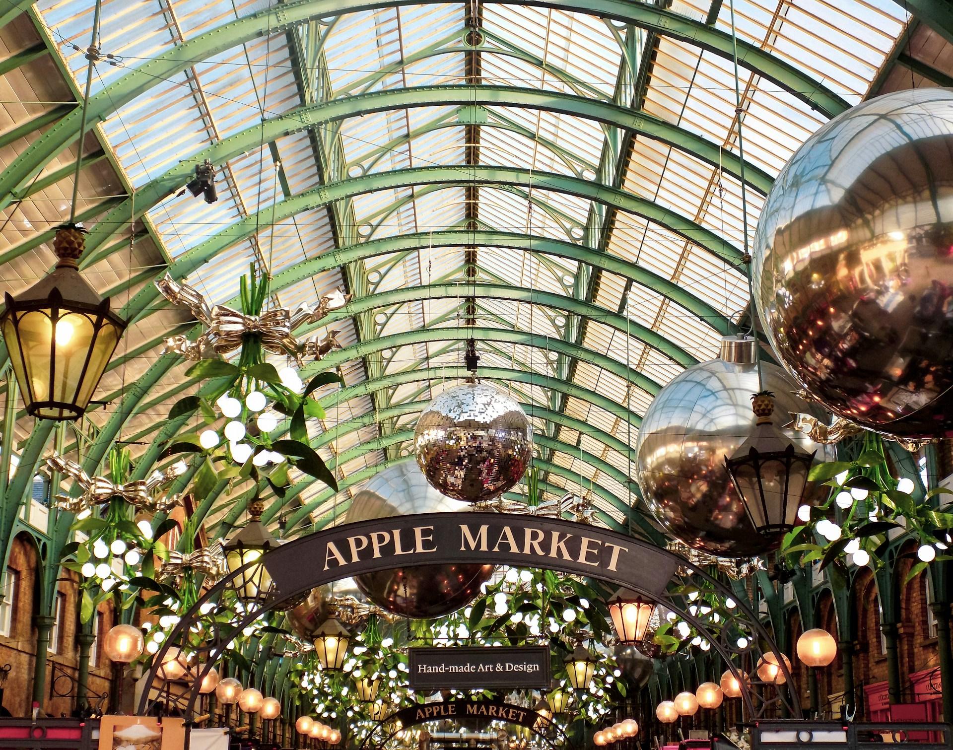 Spring Shopping in Covent Garden and London - Charing Cross